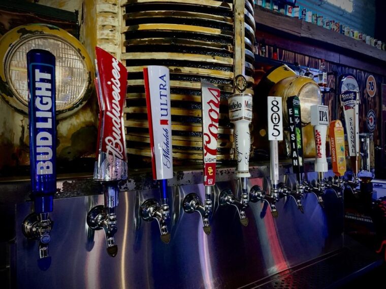 Pit Stop Bar & Grill - Newly Remodeled Local Pub - Takeout Dining
